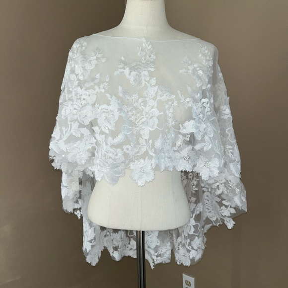 unbranded | Accessories | Vintage White Lace Wedding Capelet Poncho ...